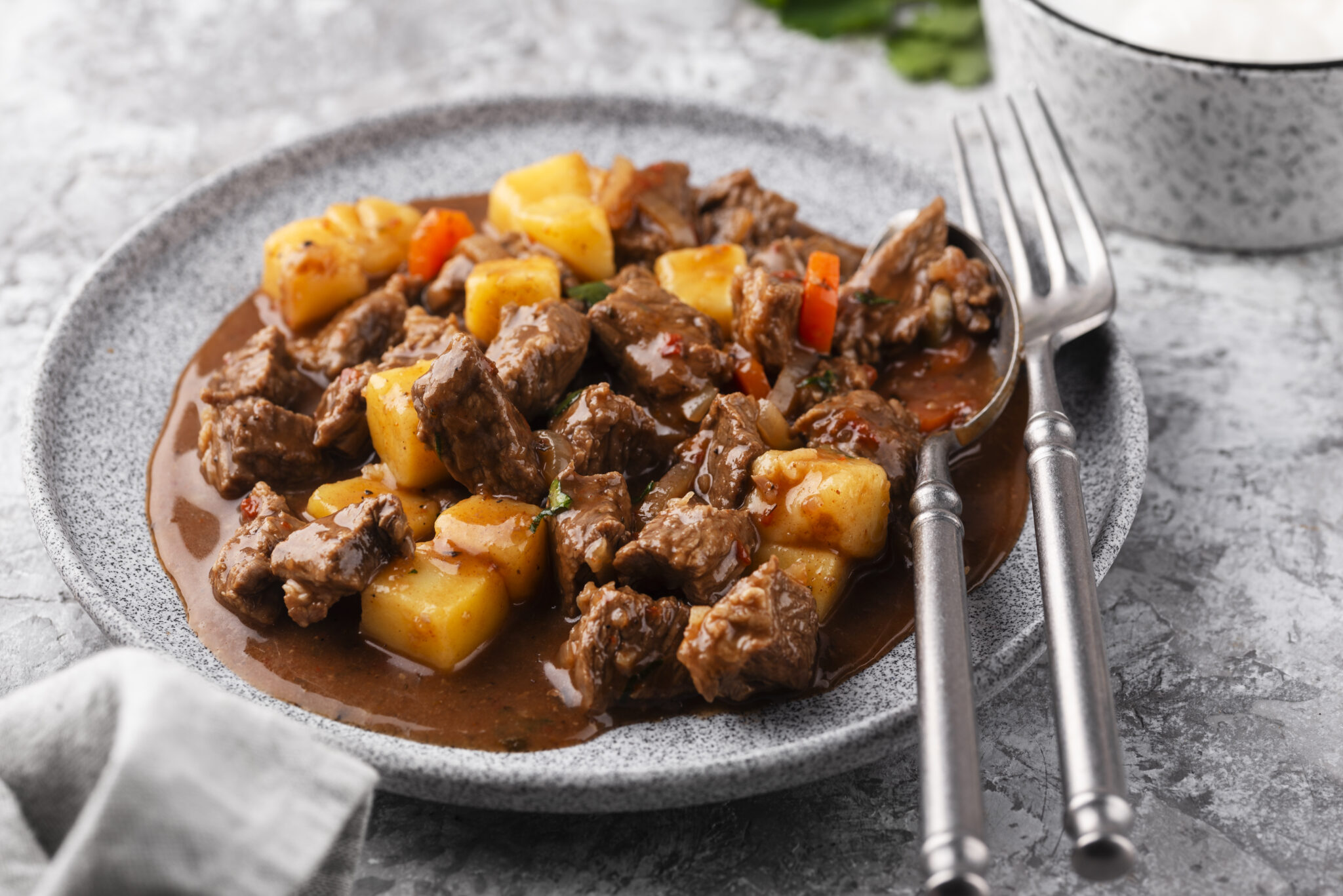 Beef Kaldereta Recipe | Easy Way To Cook Beef Kaldereta (serves: 5 ...